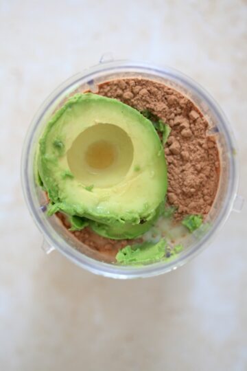 Dreamy Chocolate Avocado Ice Cream (dairy free!) - Hummusapien